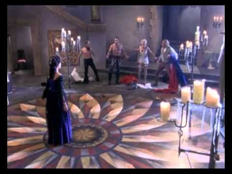 Jennifer O'dell and Rachel Blakely Sexy Scene - The Lost World