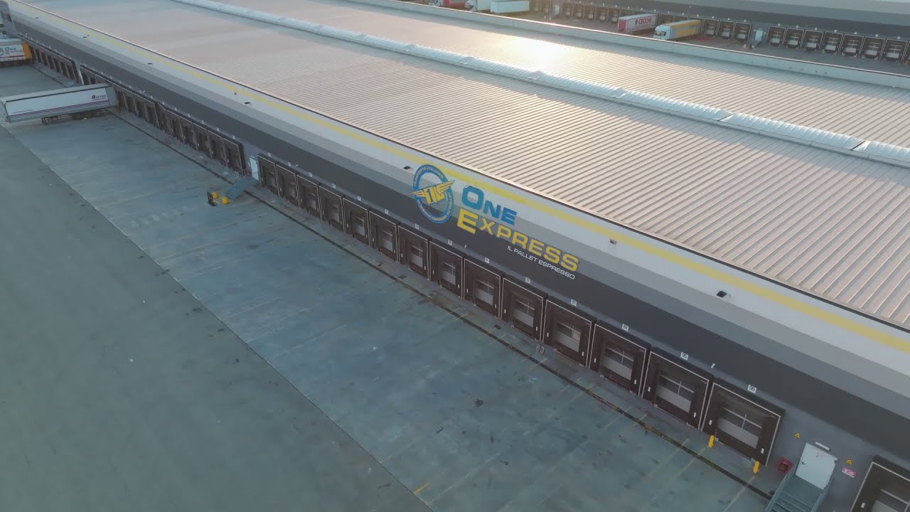 One Express Italia Spa - YouTube