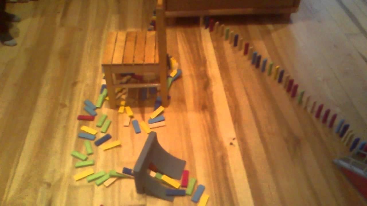 Domino in 500 blocks - YouTube