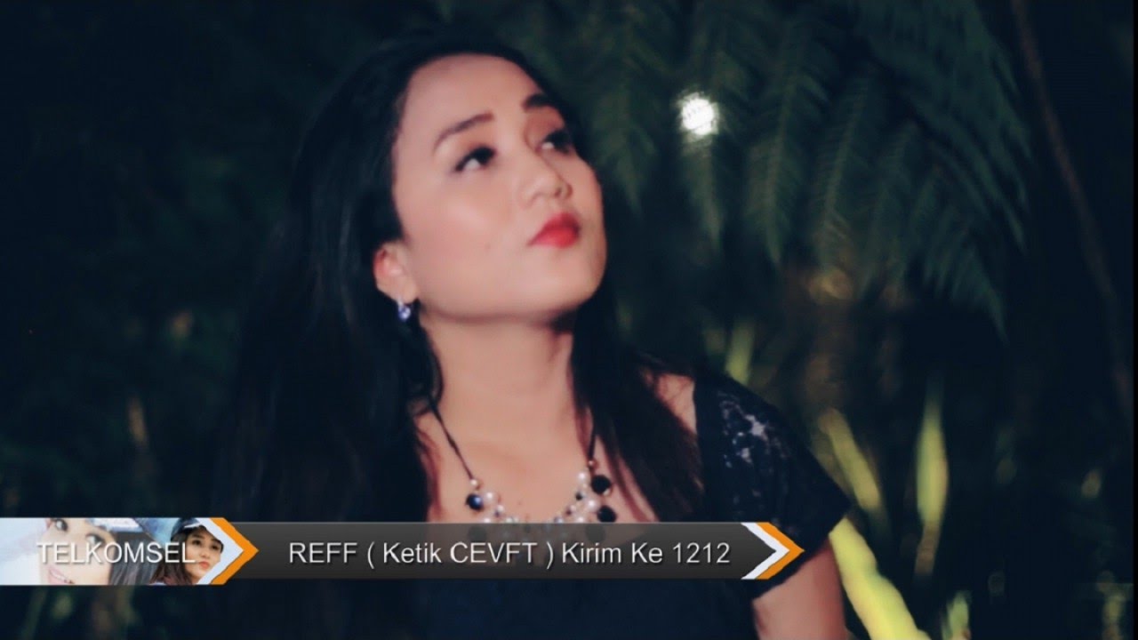 Mona Latumahina - BETA BAHAGIA (Official Music Video) - YouTube