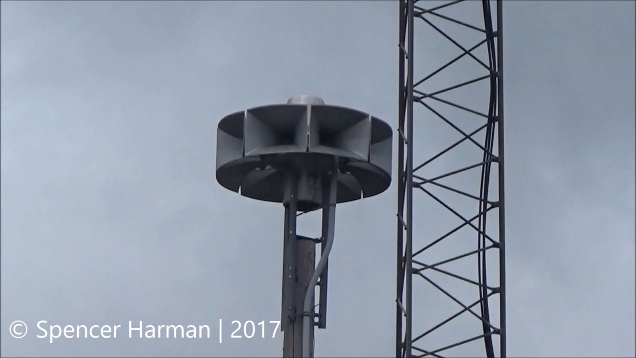 Hudson, IN | Federal Signal Eclipse 8 | Short Alert | 6/23/2017 - YouTube