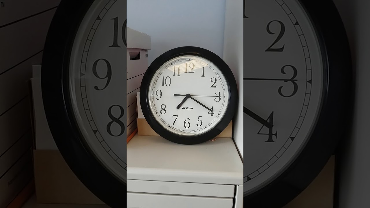 The Weekend Clock - Second hand jumps forward! - YouTube