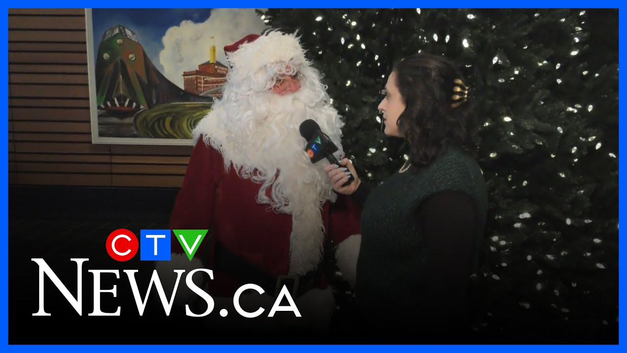 Santa Claus returns to Winnipeg - YouTube