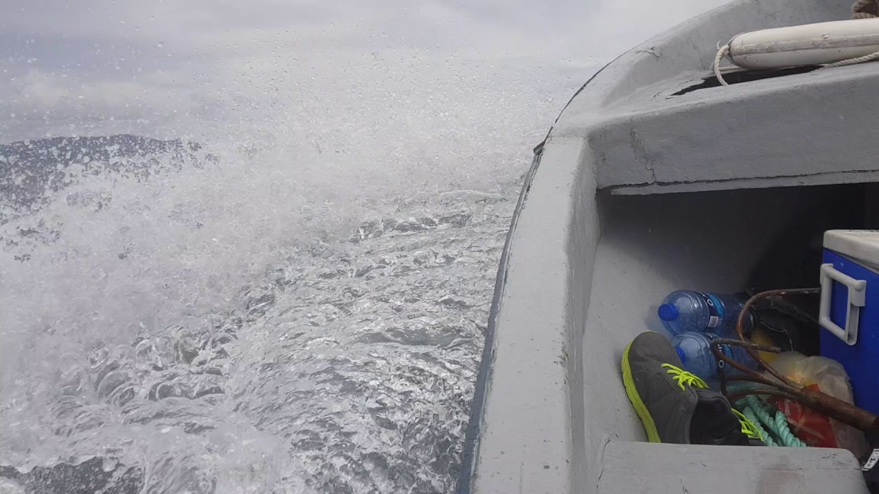 Bumpy boat ride to scuba diving spot, off Beqa Island - YouTube