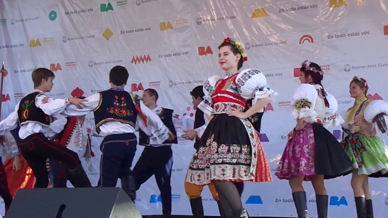 Traditional Czech Dance / Tradiční český tanec / Danza tradicional ...