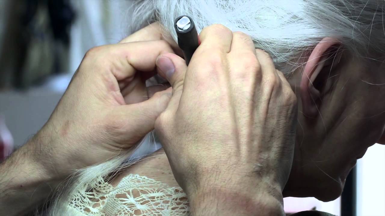 Sam Jinks / Sculptor - YouTube