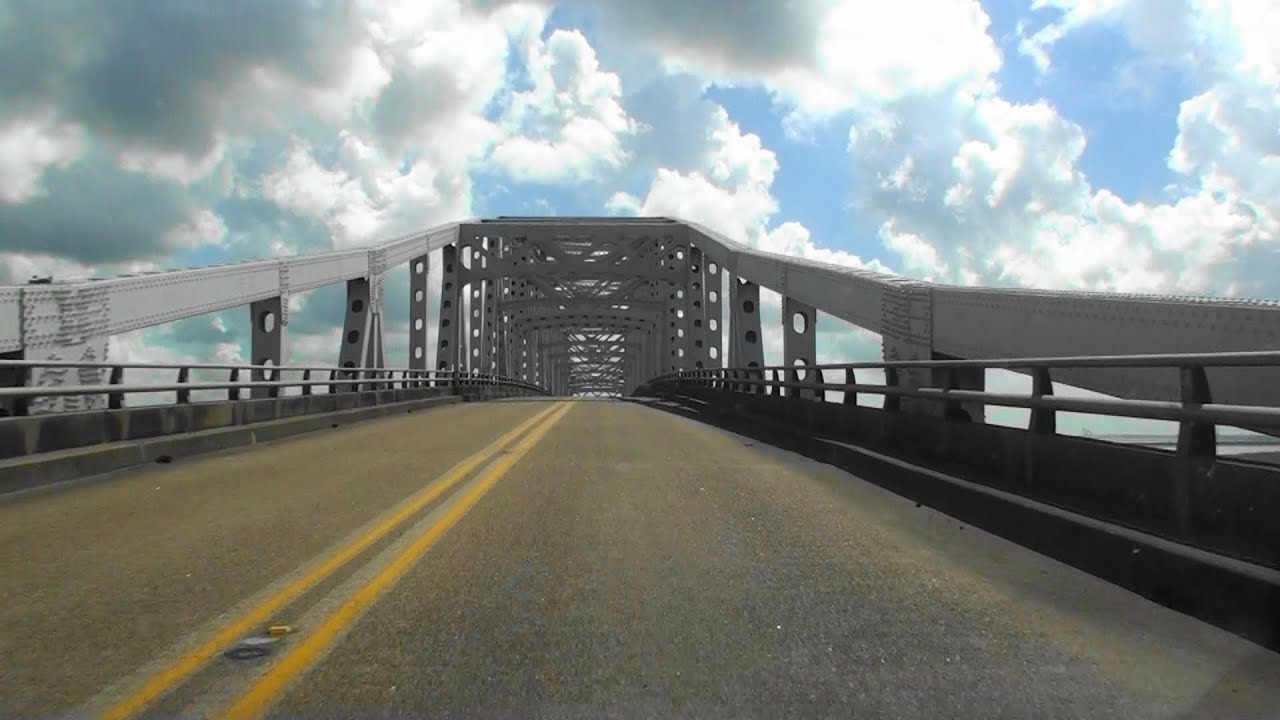 MARTIN LUTHER KING BRIDGE & OIL REFINERIES, PORT ARTHUR, TEXAS, USA ...