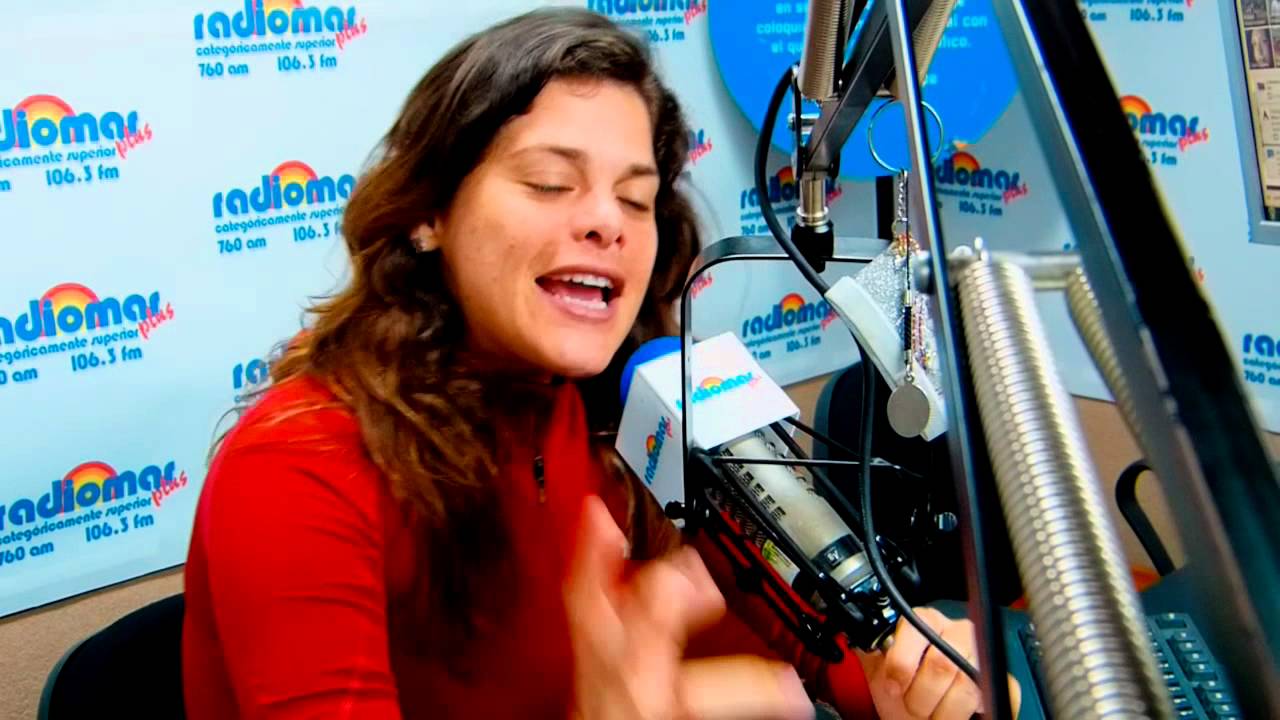 Giovanna Valcárcel "La virginidad en las mujeres" | Radiomar Plus - YouTube