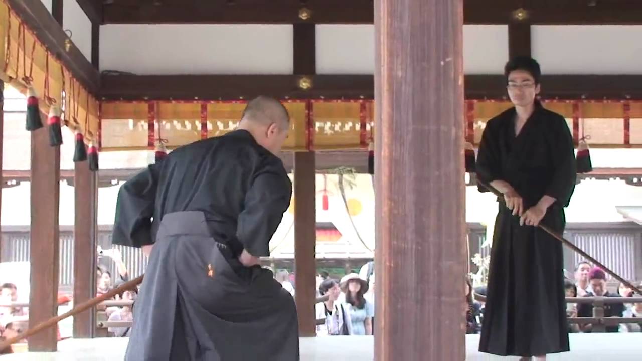 Jigen Ryu 5/4/2010,Shimogamo Jinja, Kyoto - YouTube