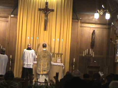 latin tridentine mass edinburgh, offertory - YouTube