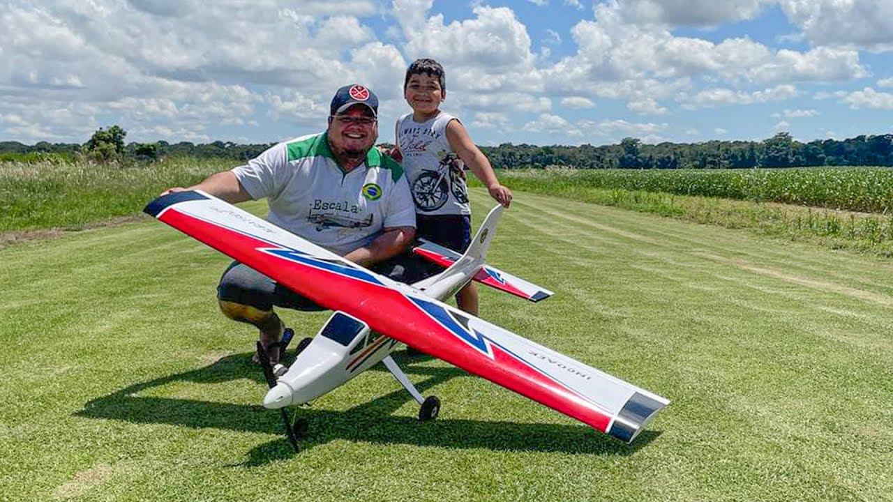 VOO DE DRONE RACER E ALBATROZ 60 INCOAER - YouTube