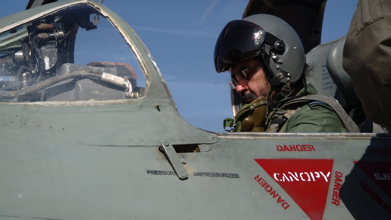 Air Chief Marshal BS Dhanoa Flies Mig- 21 Type-96 Fighter Jet In A Solo ...