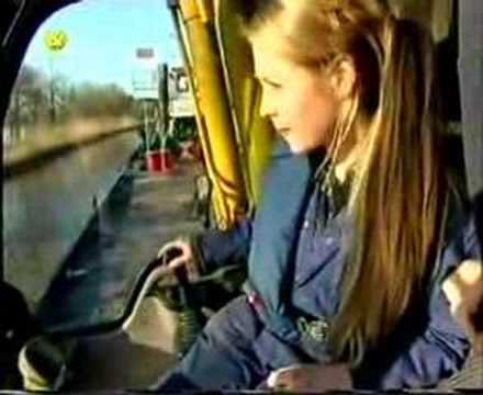 I learn a blond girl working with a digging machine - YouTube