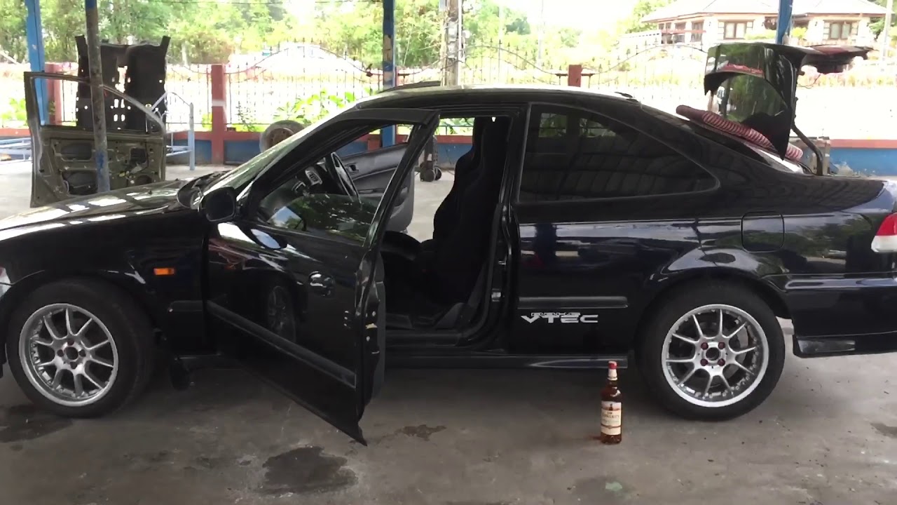 Civic 2000 d16 in thailand. - YouTube
