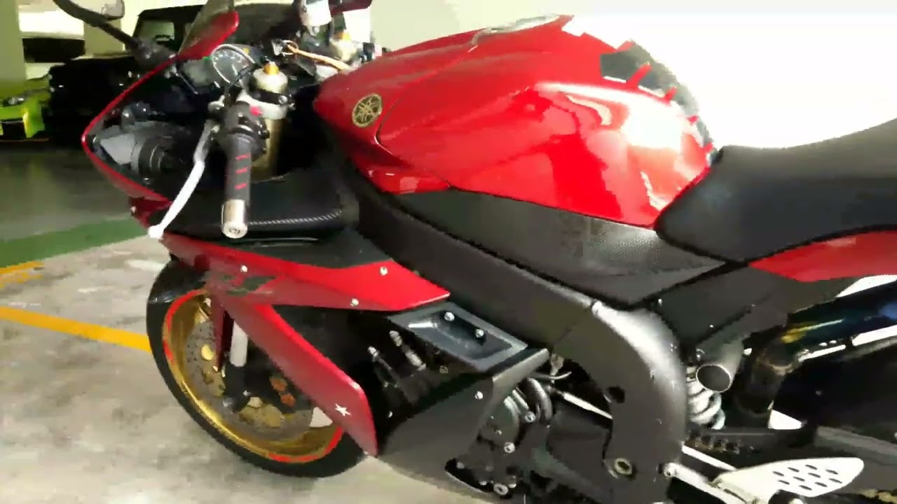 Yamaha R1 with new starter, easy crank. - YouTube