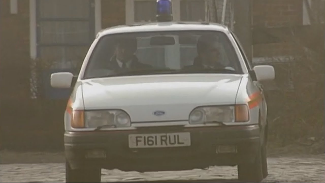 The Bill - Car Chases Volume 4 (1991 - 1993) - YouTube