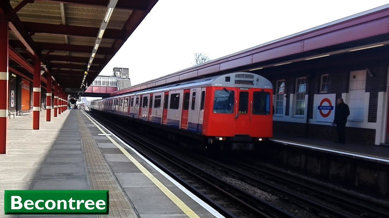 Becontree | District line : London Underground ( D78 - S7 Stock ) - YouTube