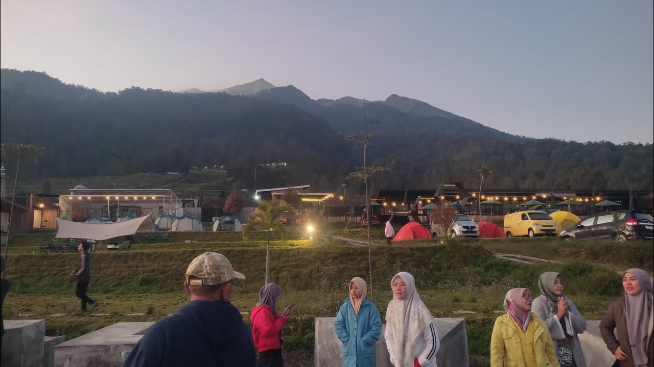 view Merbabu campingground pemandangan 360° - YouTube