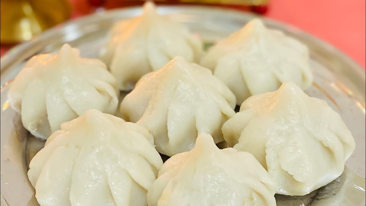 उकडीचे मोदक । Ukadiche Modak ( Steamed Modak ) - YouTube