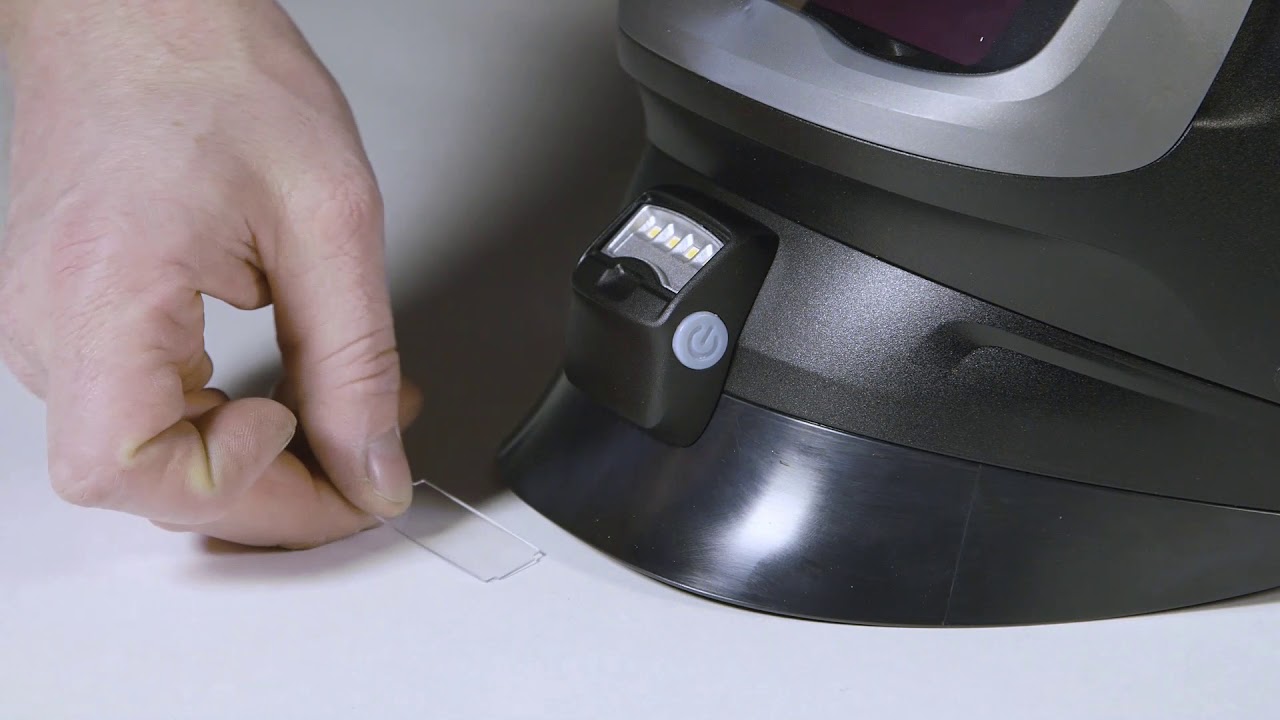Changing the Speedglas G5-01/03 Task Light Protection Plate - YouTube