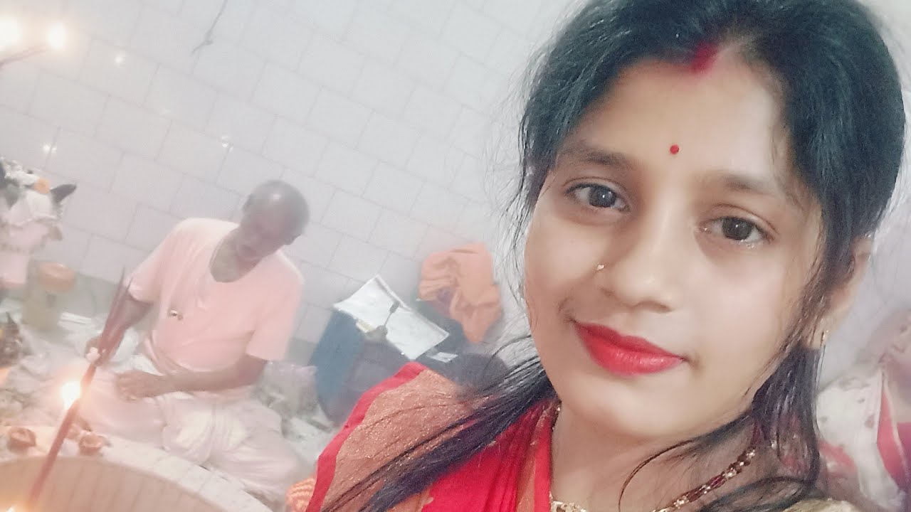 Smriti paul is live রাধে রাধে বন্ধুরা সবাই চলে আসো - YouTube