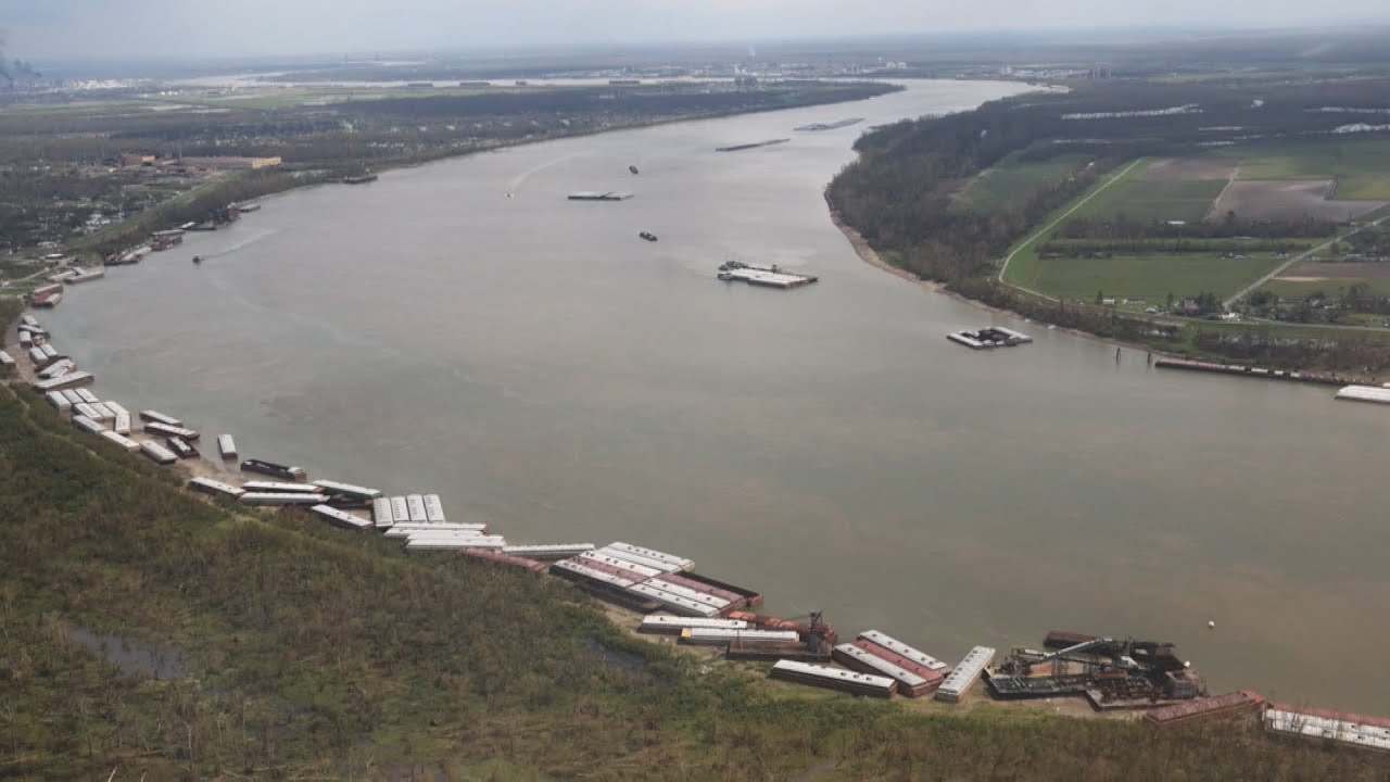 Hurricane Ida stops shipping on the Lower Mississippi, floods New ...