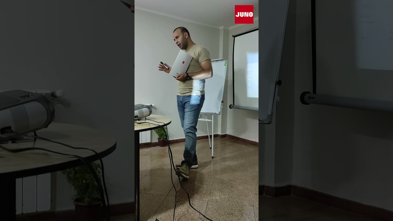 Peinture d'étanchéité Juno Elastiflex - YouTube