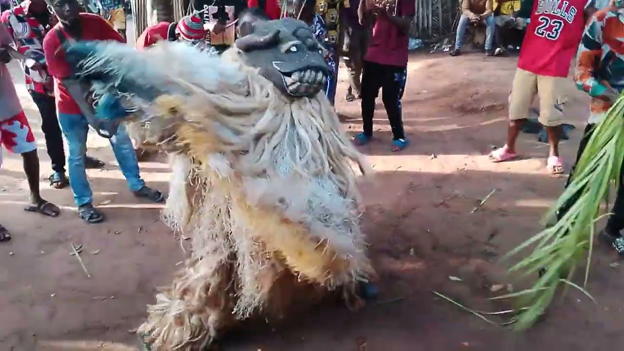 Agaba Akwu Achi Masquerade: @ African Traditional Funeral - YouTube
