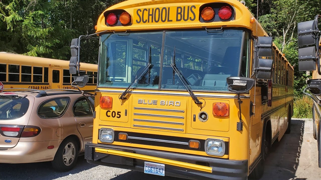 Touring a 1998 Bluebird TC2000 RE - YouTube