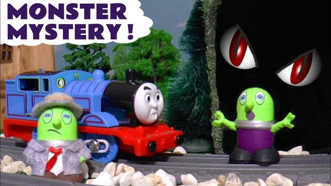 Thomas The Tank Engine Tunnel Monster Mystery with funny Funlings ...