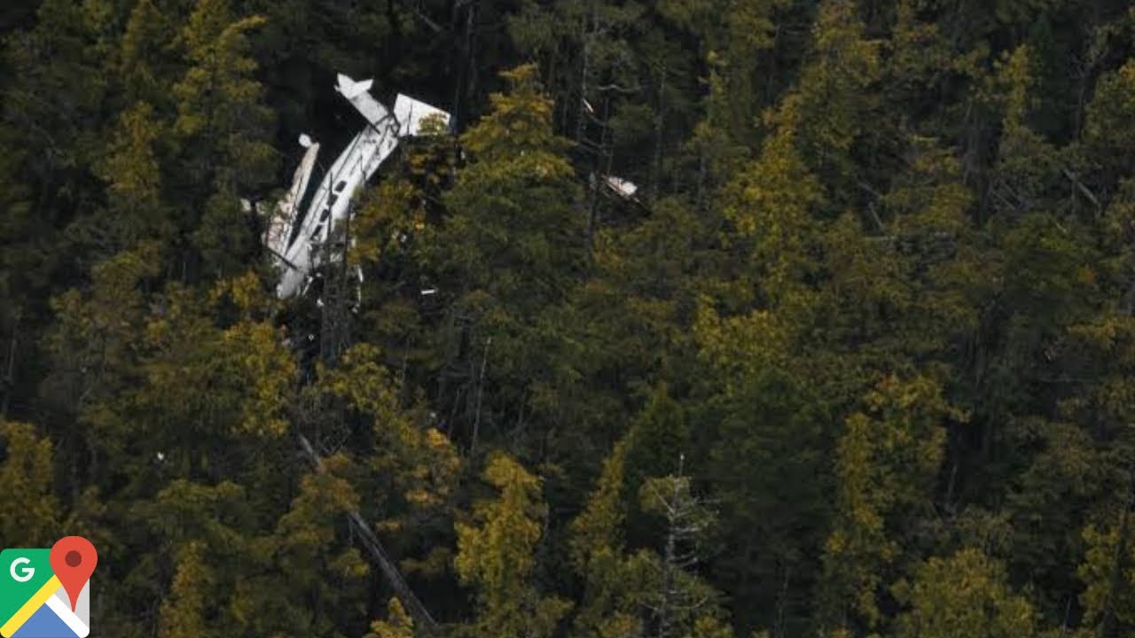 Crash plane on google maps - YouTube