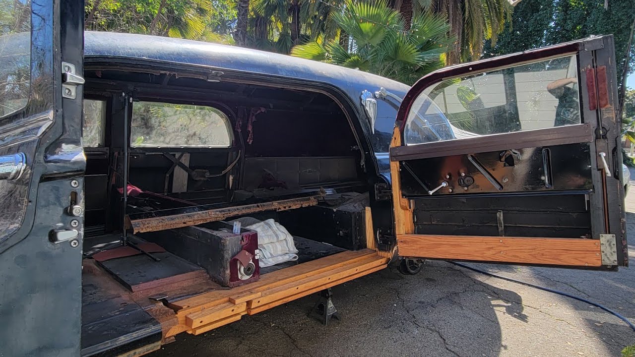 1952 Eureka Hearse part 6 - wood frame & door installation - YouTube