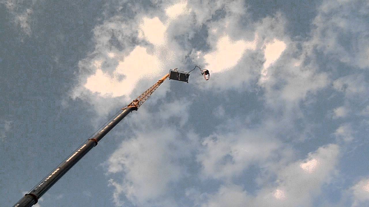 Barbara Bagi Bungee Jumping - EFOTT 2011 - HD - YouTube