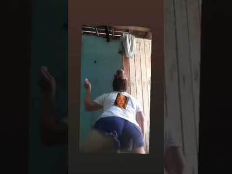 Galeguinha gostosa do rabetão