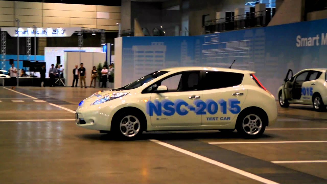 Autonomous Nissan Leaf Automatic Car at CEATEC 2012 - YouTube