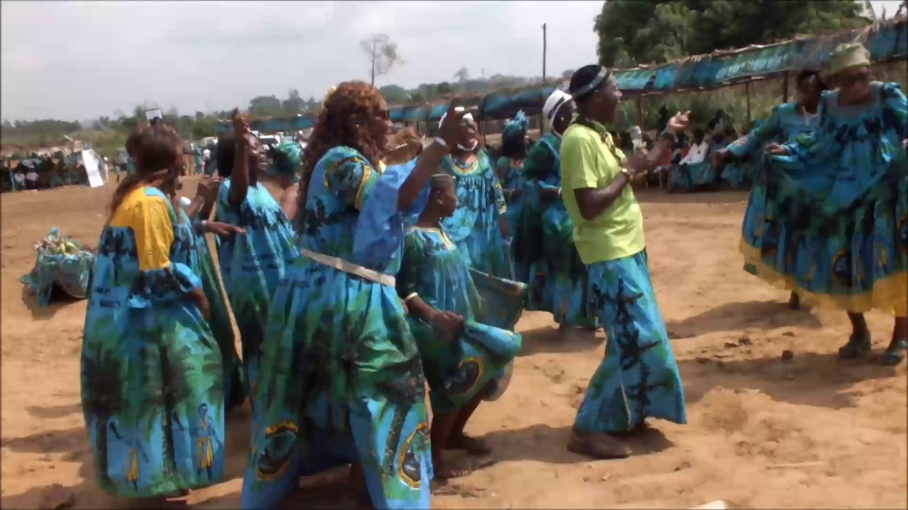 NYOUNGOU TOKO enflamme les dames ELOG MPOO - Célébration du MPO'O 2020 ...