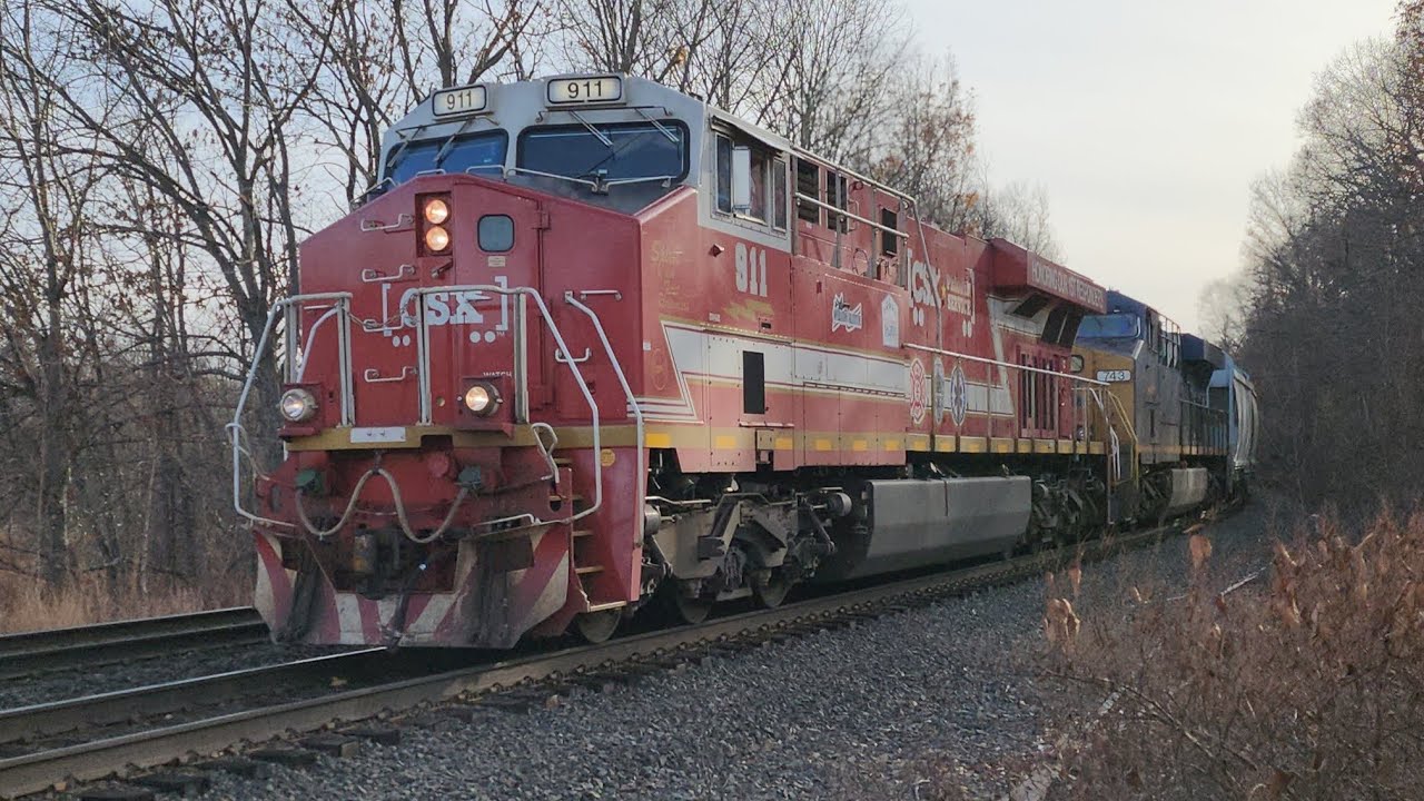 CSXT 911 Heritage Honoring first responders leading M438 cp48 - YouTube
