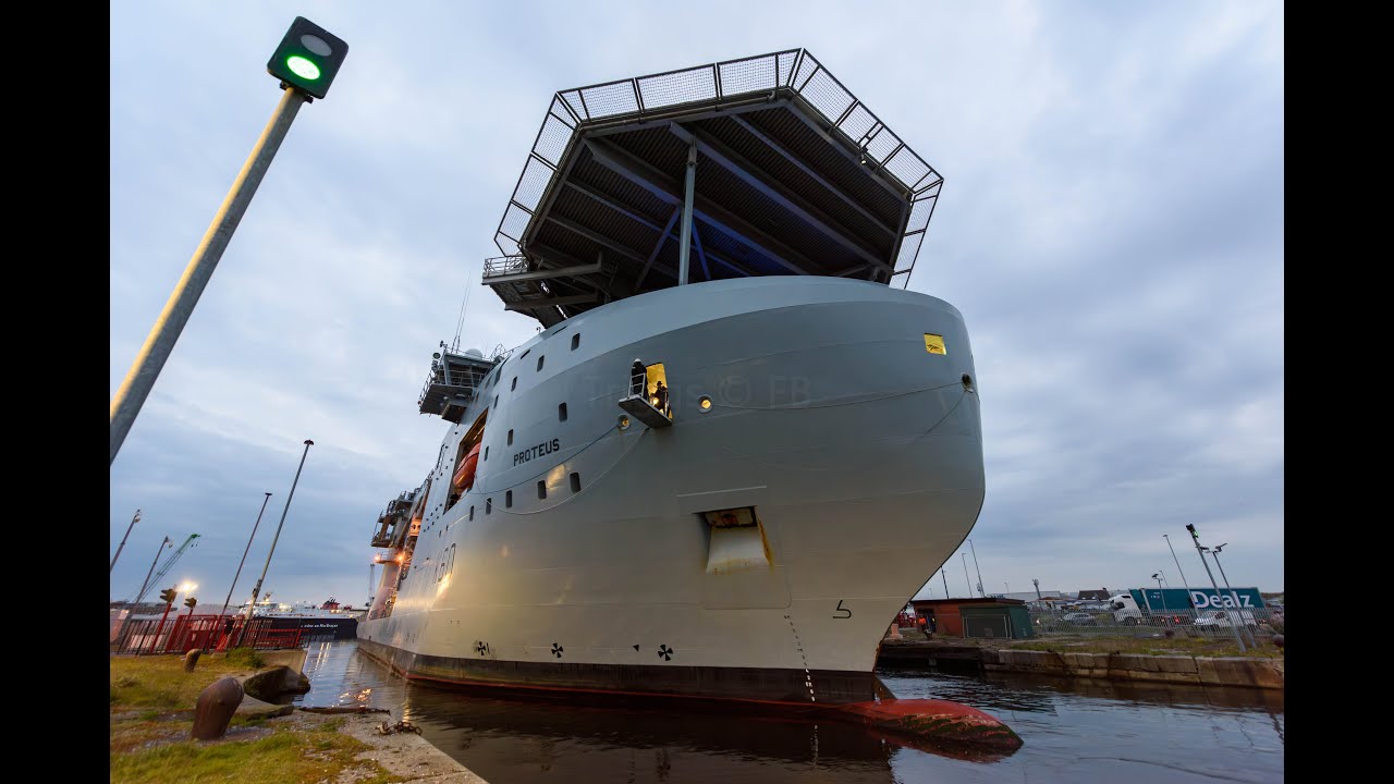 Royal Fleet Auxiliary's Proteus K60 MROSS in Birkenhead Docks - 23/04 ...