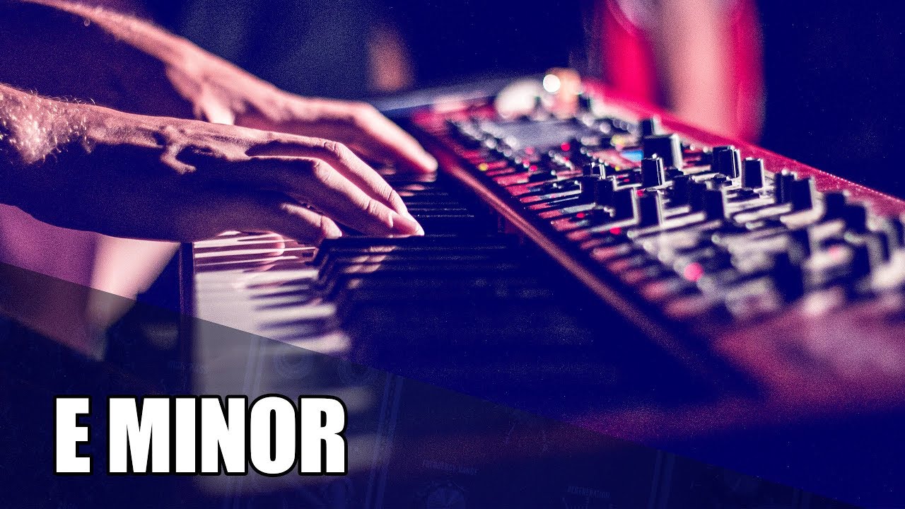 Spacey Retro Synth Instrumental In E Minor - YouTube