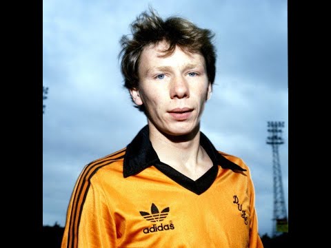 Dundee United V Dundee (1-0) DODDS GOAL + INTERVIEW - 30 October 1982 ...