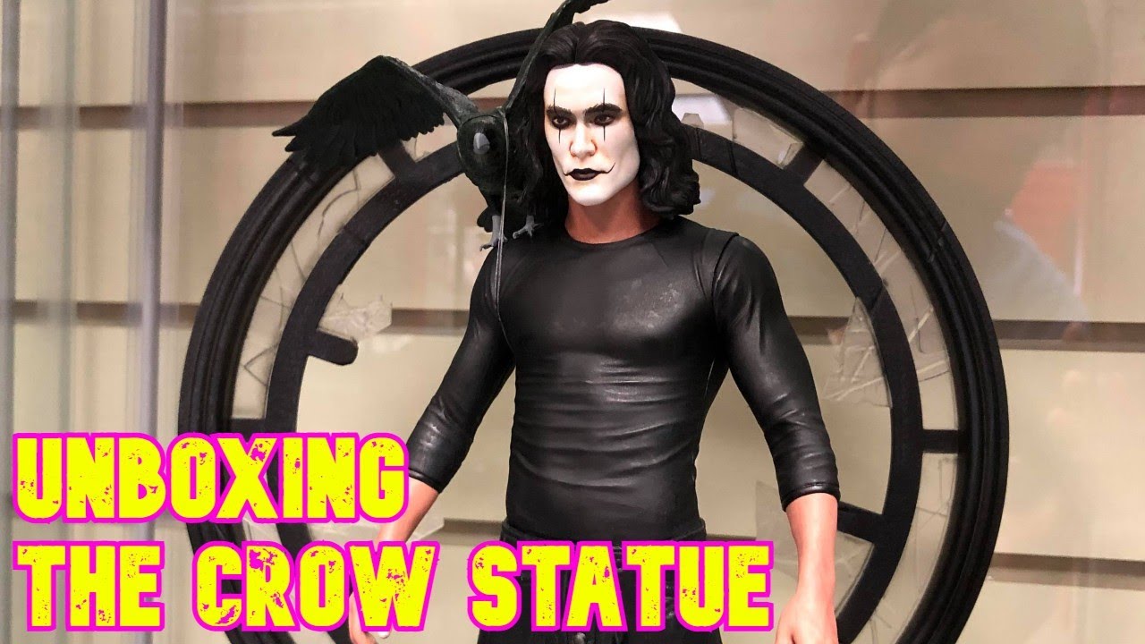 THE CROW MOVIE GALLERY WINDOW PVC STATUE Quick Unboxing - Brandon Lee ...