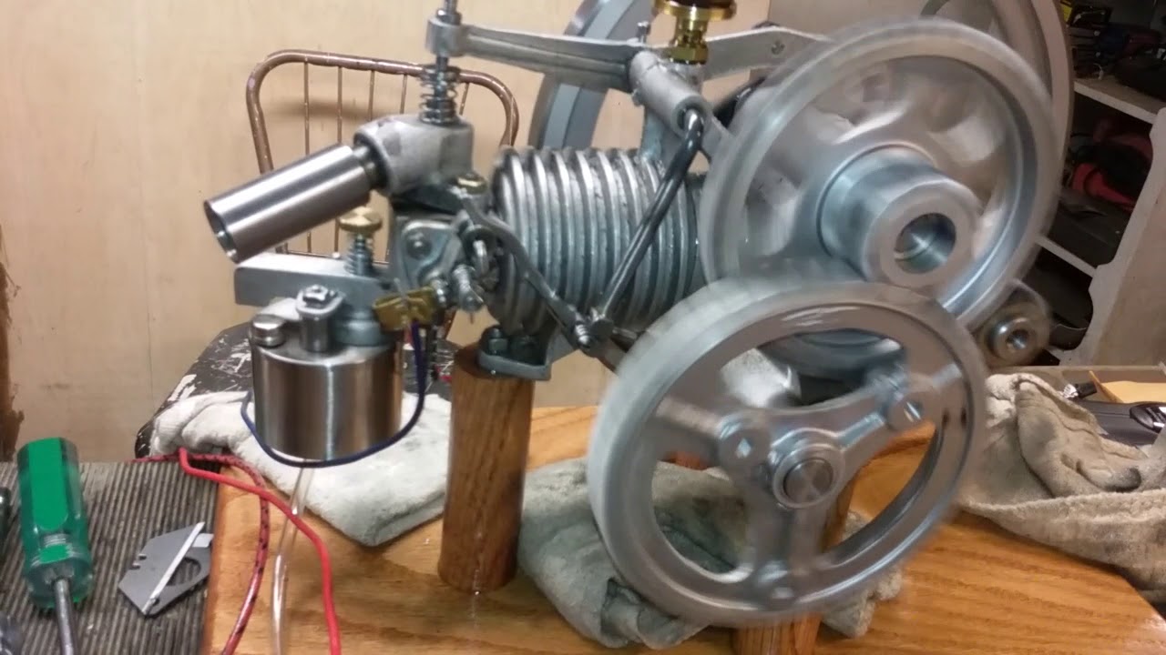 Aermotor running - YouTube