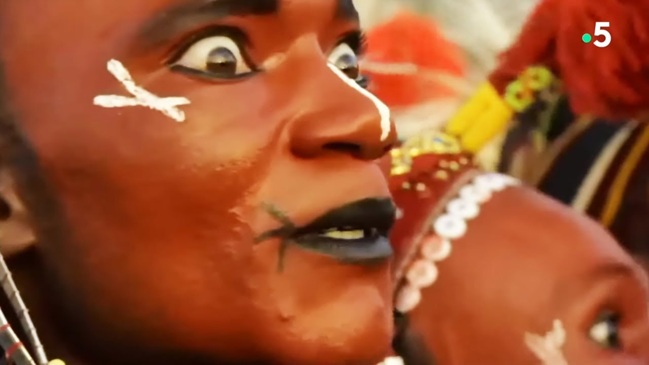 Draguer dans ce pays est TRÈS dur - ZAPPING NOMADE - YouTube