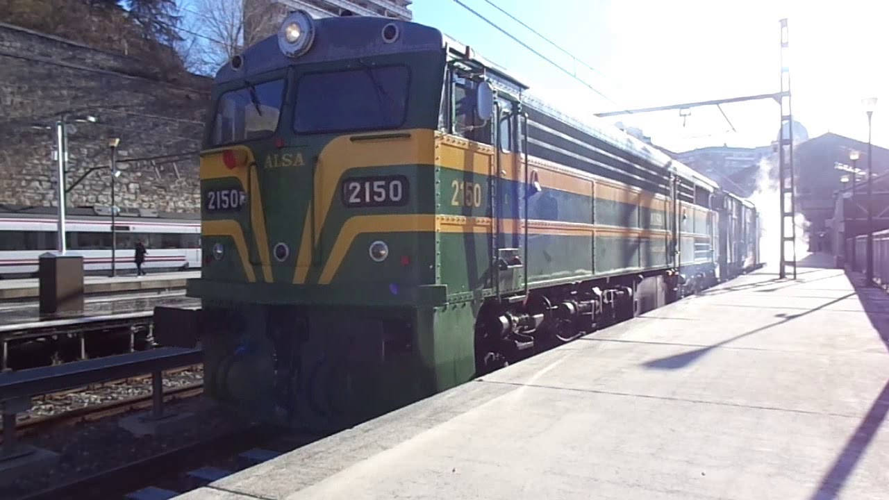 Special Christmas trains in Madrid (RENFE Class 321, Class 333/334 ...