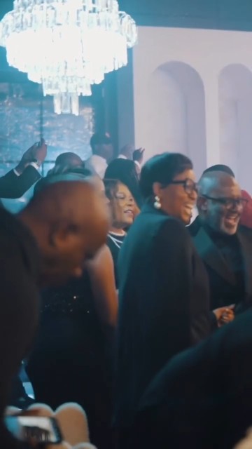 Yo Maps wedding performance. - YouTube