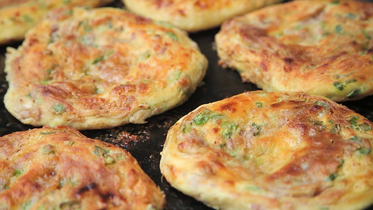 Chinese pancake - Xizhou Baba - YouTube