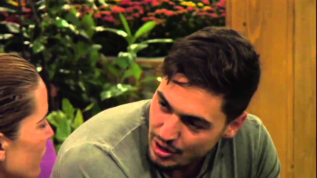 Day 5: Are Sophie and Mario flirting? - YouTube