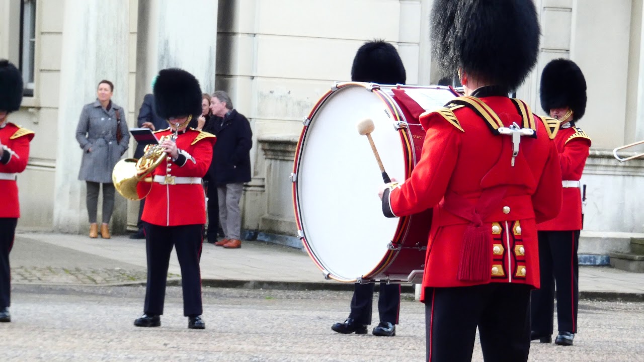 Band of the Scots Guards - YouTube