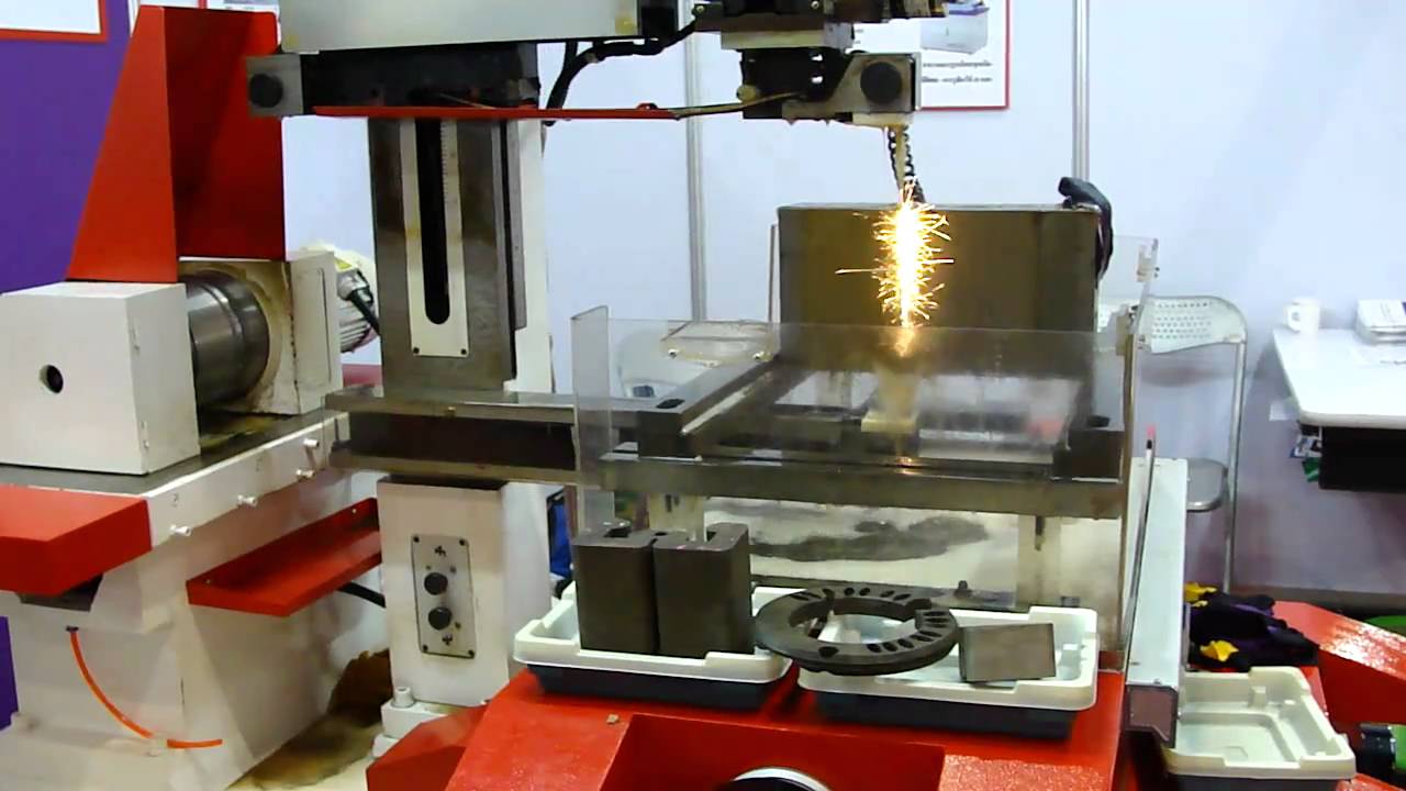 GOLDSAN MACHINE 2000 CNC WIRECUT 4.mp4 - YouTube