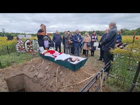 похороны Лучии Васильевны Юнак - на кладбище